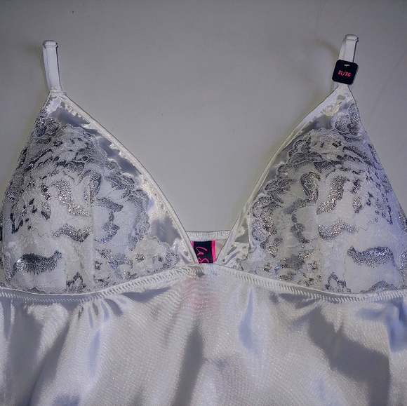 La SENZA | Intimates & Sleepwear | La Senza Nwt White Silk Nightie Size ...